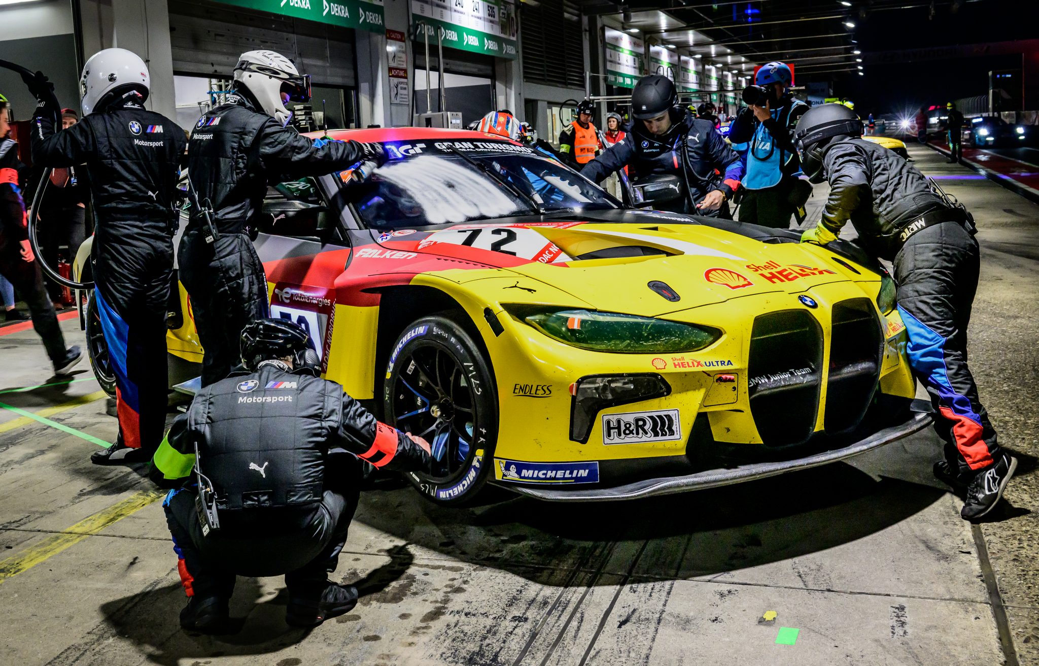 Second place for ROWE Racing and the BMW M4 GT3 at the Nürburgring 24 ...